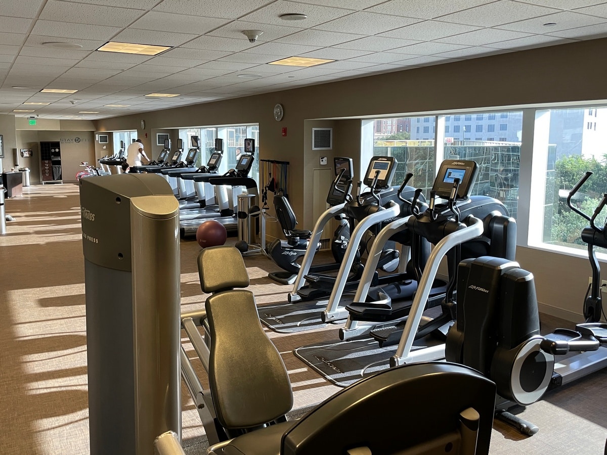 My Review: Hyatt Regency Dallas Downtown - We Get To Travel!